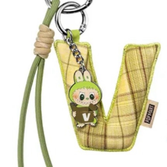 POP MART | Accessories | Pop Mart The Monsters Labubu Pin For Love ...